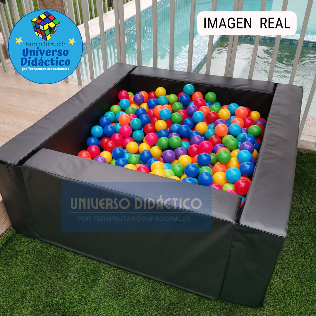 Piscina de Pelotas Cuadrada Medianas – Universo Didáctico